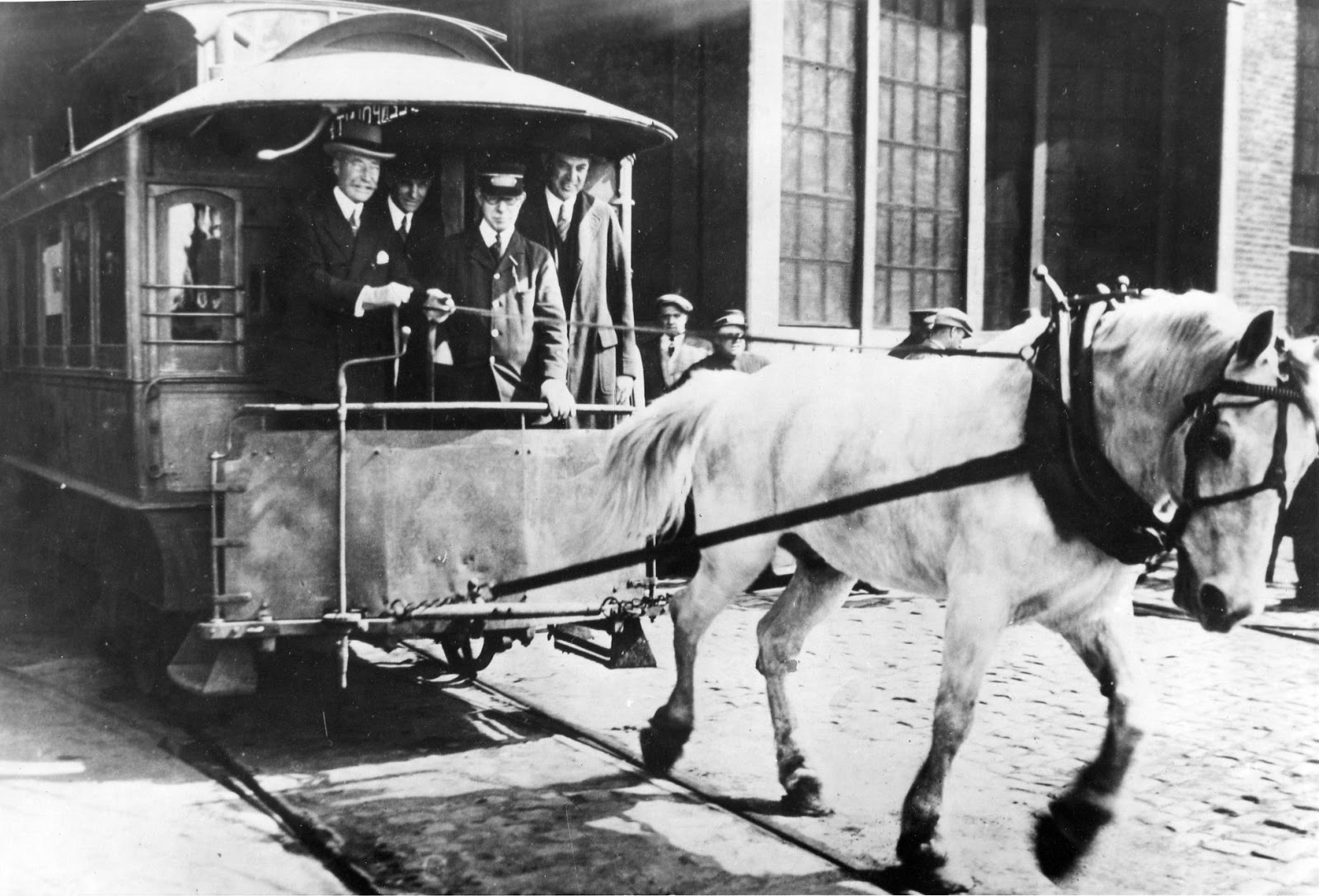 Grems-Doolittle Library Collections Blog: Schenectady's Horse-Drawn ...
