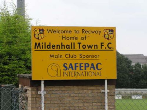 Pie and Mushy Peas: Mildenhall Town FC