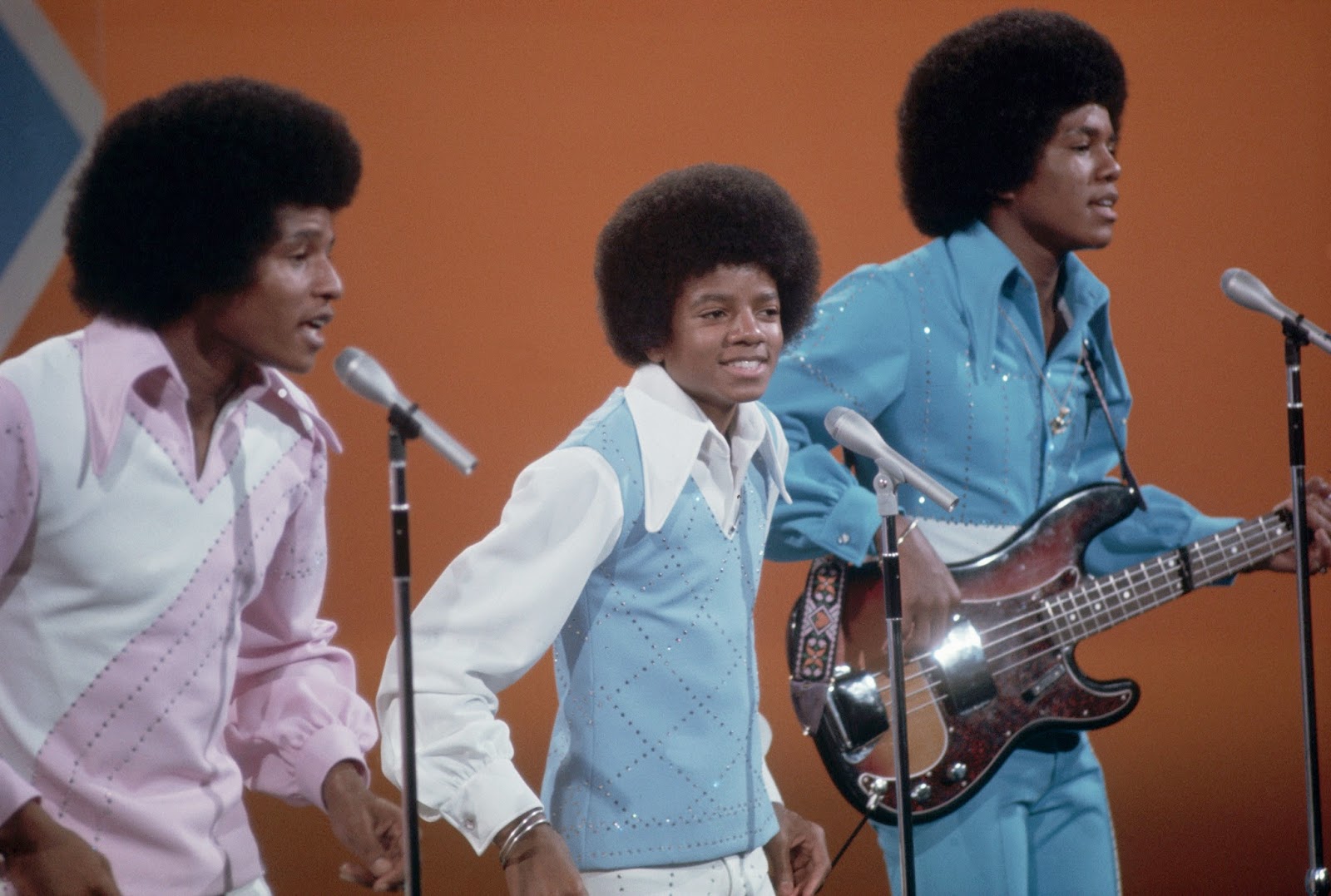 Michael Jackson & Jackson 5 Performing on Soul Train 1973
