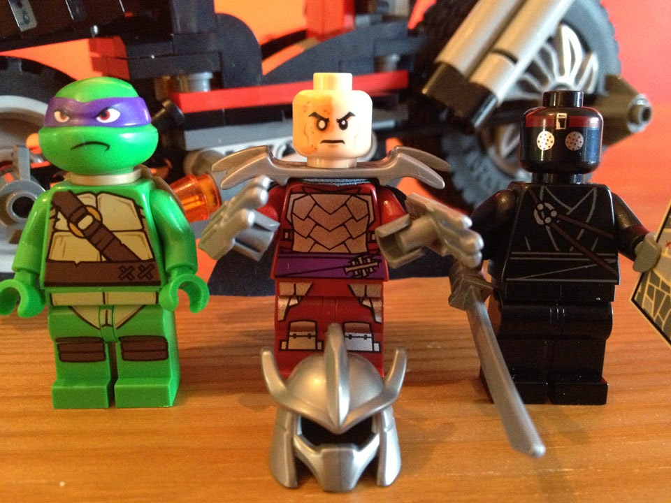 Fully Jointed Play Figures: Lego TMNT Shredder's Dragon Bike