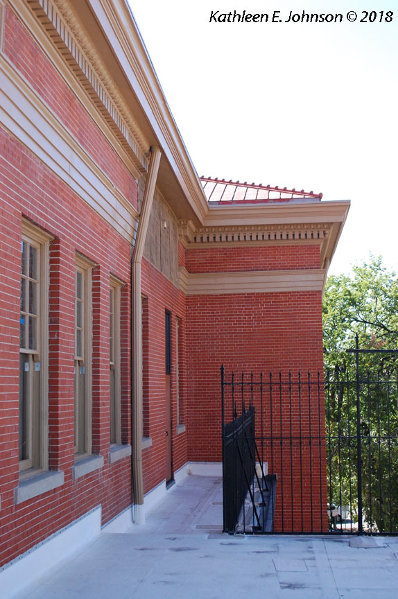 My Vintage Cameras: Doors Open Denver........The Evans School