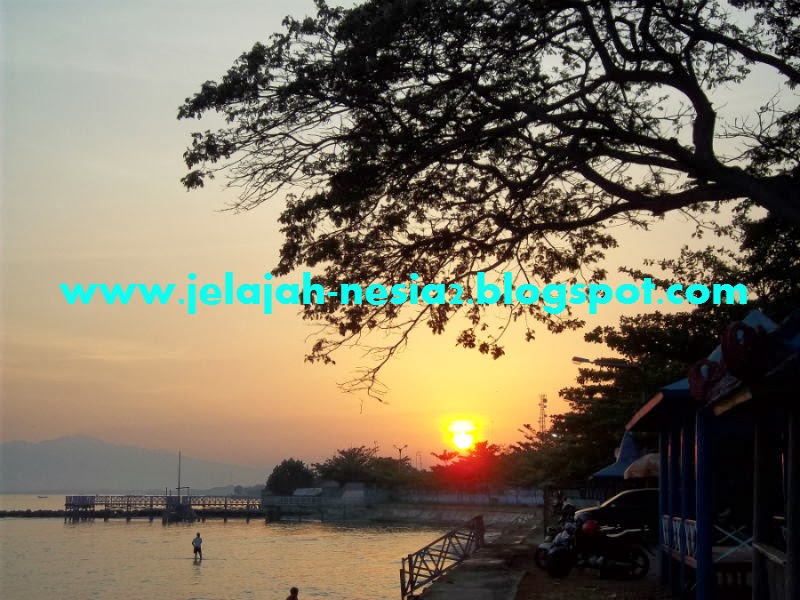 Fajar yang Indah di Pantai Dampo Awang - Rembang Halaman 1 - Kompasiana.com