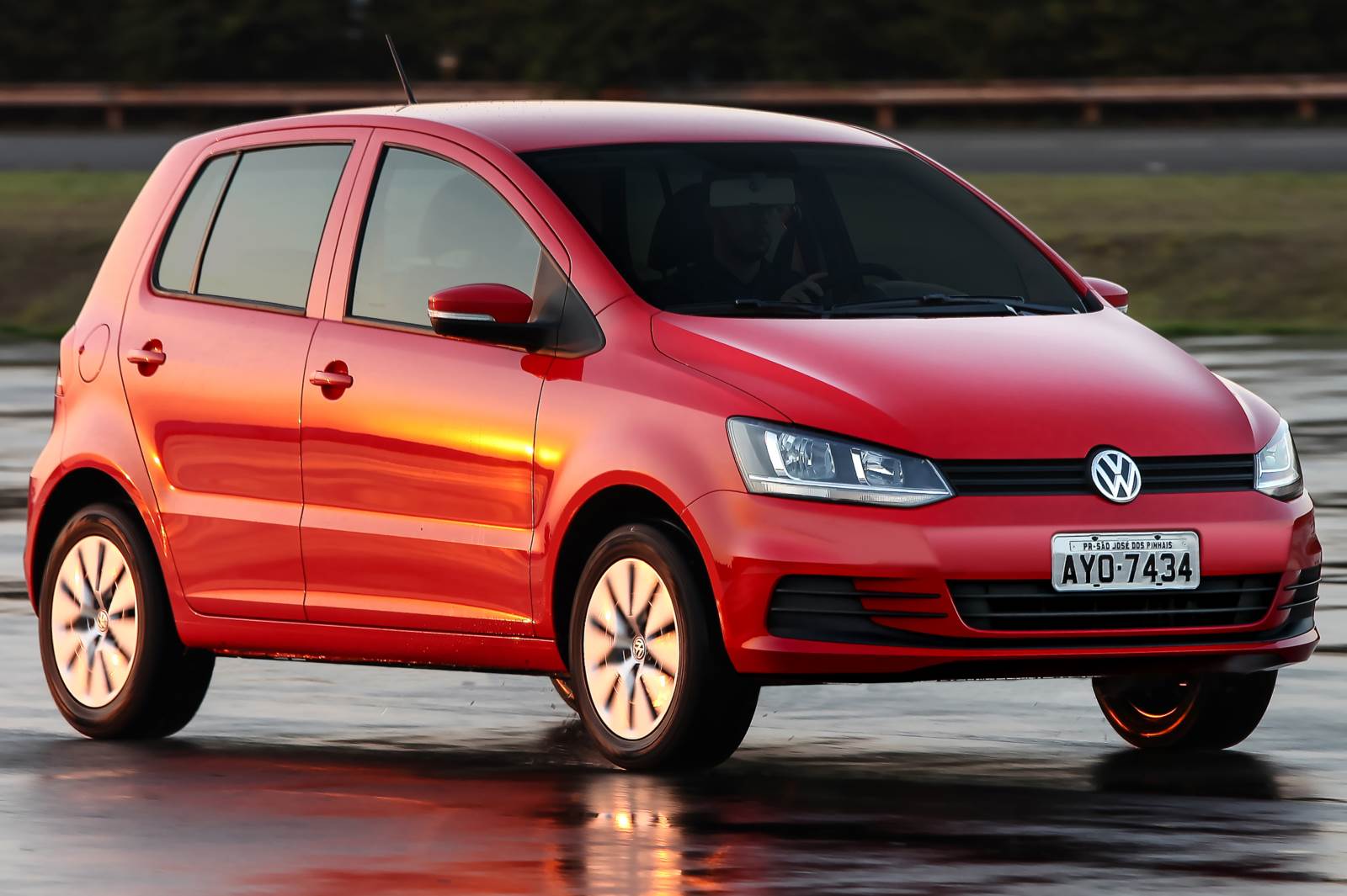 Novo VW Fox 2015: tecnologia e recursos incorporados