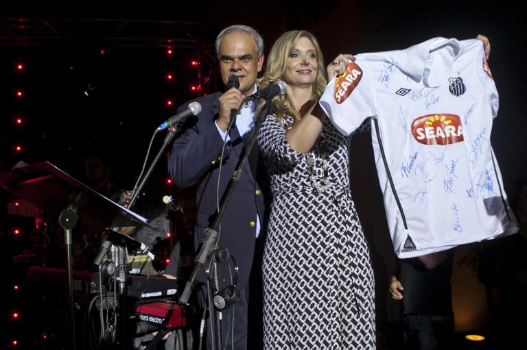 MOVIE NIGHT by VANDERLAN NADER: MARÍLIA GABRIELA CANTA EM NOITE ...