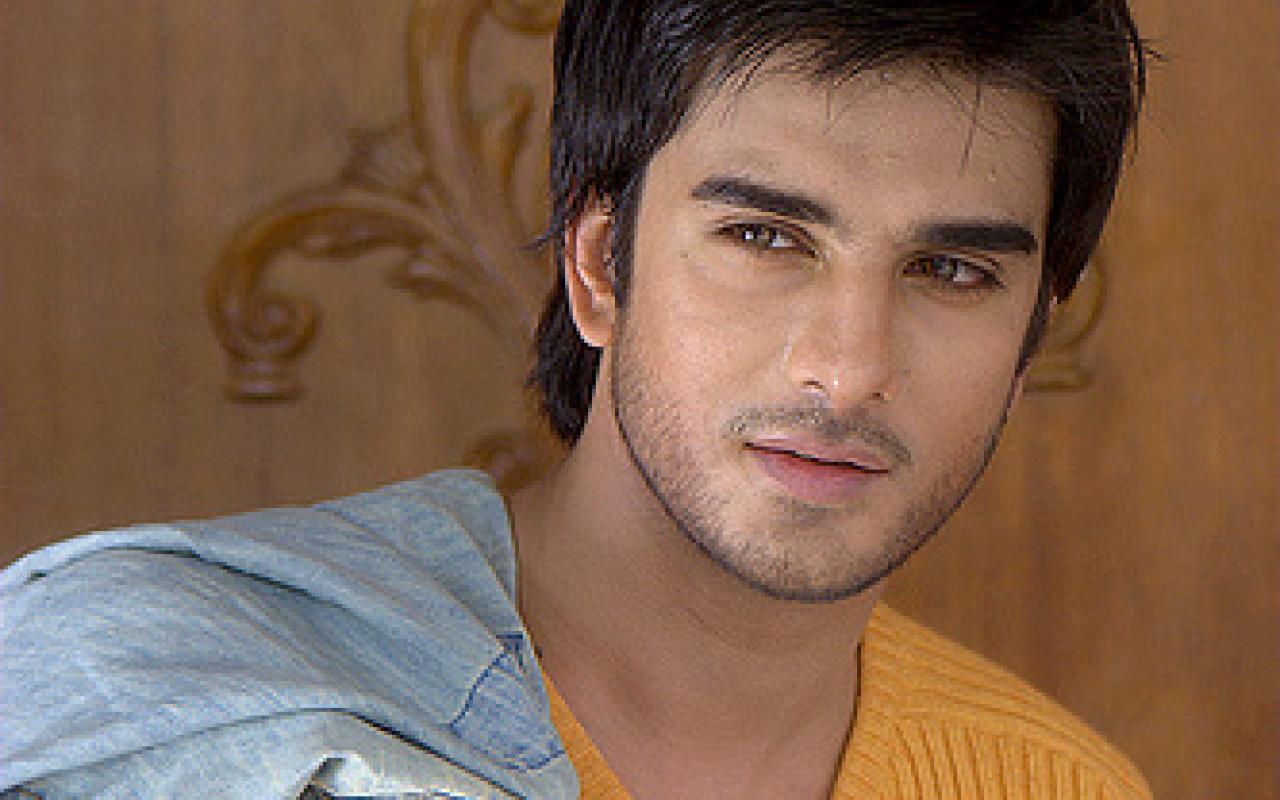 The Wallpapers UK: 30 Great Pictures Of Pakistani Actor And model Imran ...