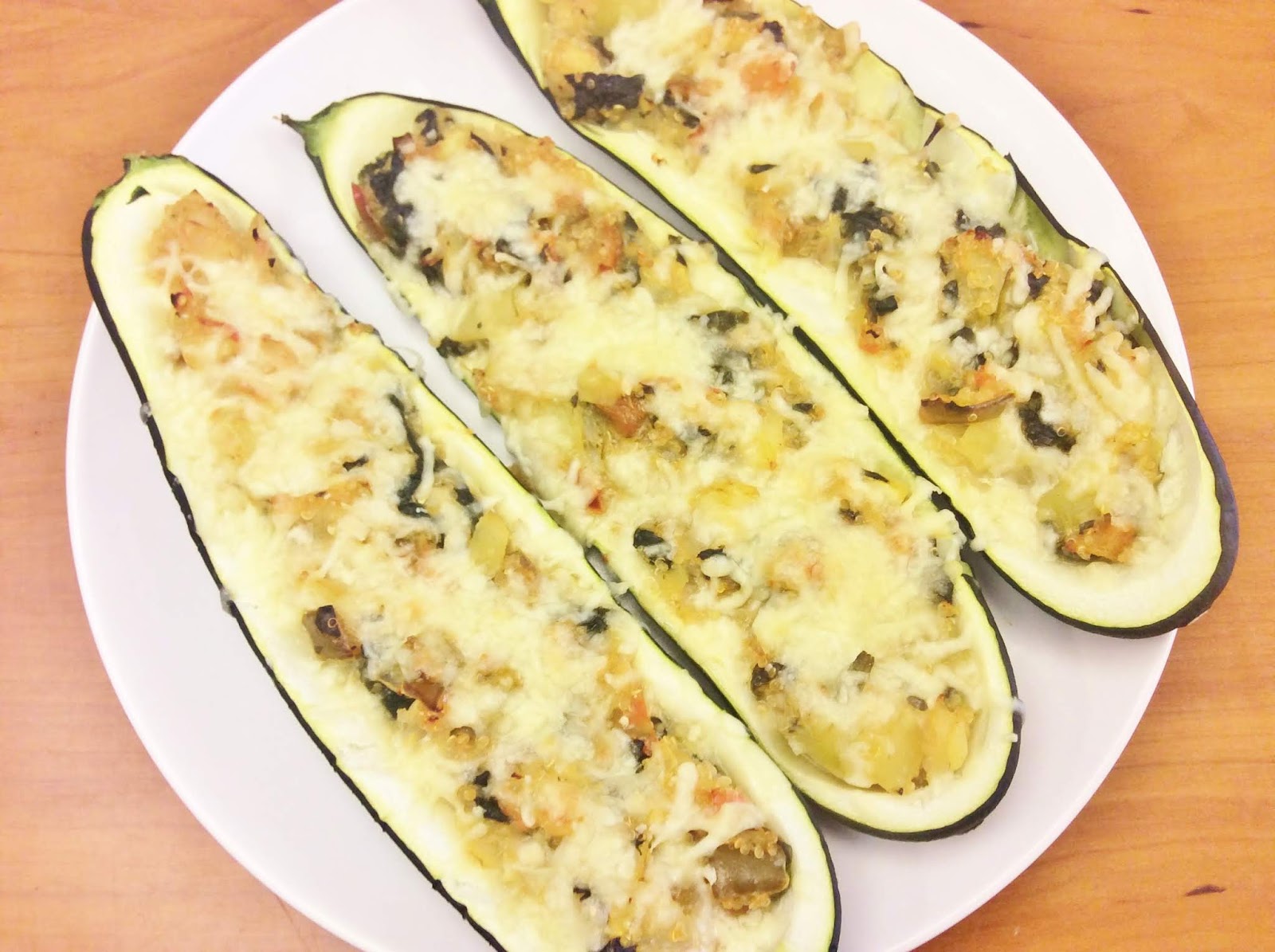 Courgette Recheada com Quinoa e Vegetais (Saudável, Vegetariano, Sem ...
