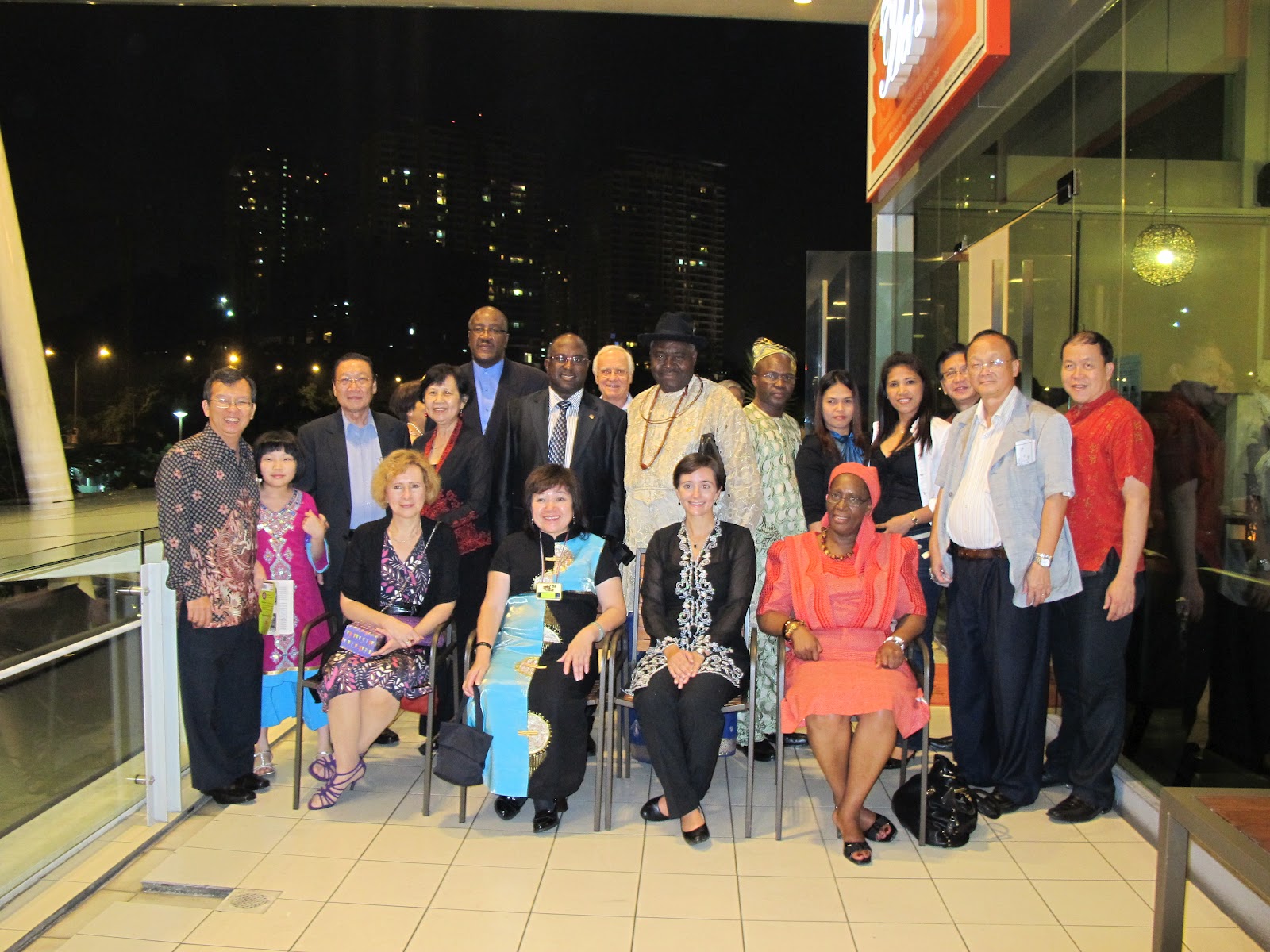 Dunia Kecil: Rotary World Understanding Month