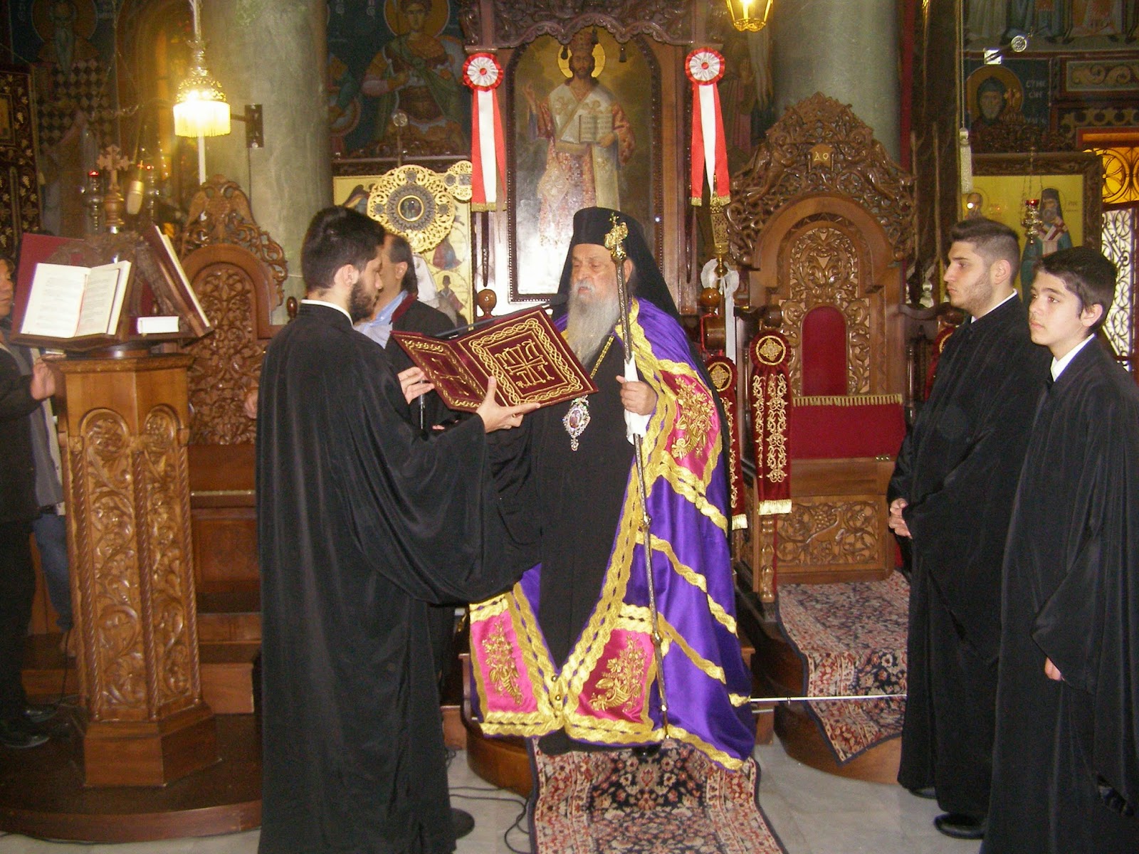 ΙΕΡΟΣ ΝΑΟΣ ΑΓΙΩΝ ΙΣΑΠΟΣΤΟΛΩΝ ΚΩΝΣΤΑΝΤΙΝΟΥ ΚΑΙ ΕΛΕΝΗΣ ΛΑΡΙΣΑΣ