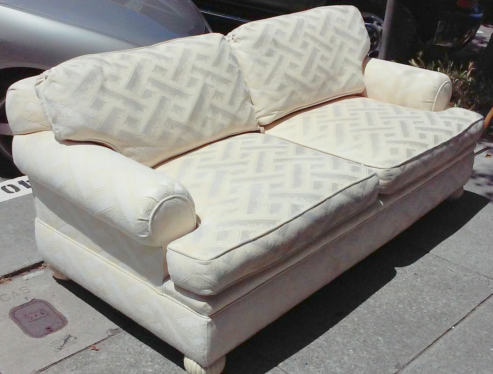 UHURU FURNITURE & COLLECTIBLES: 2015