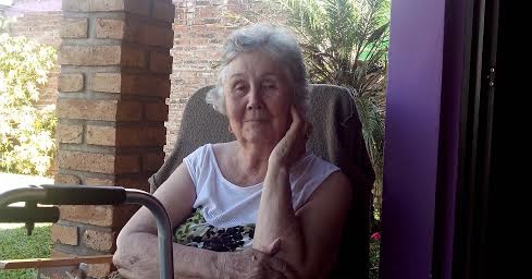 Olhai os lírios do campo: Parabéns! Tia Edith, pelos seus 87 anos!