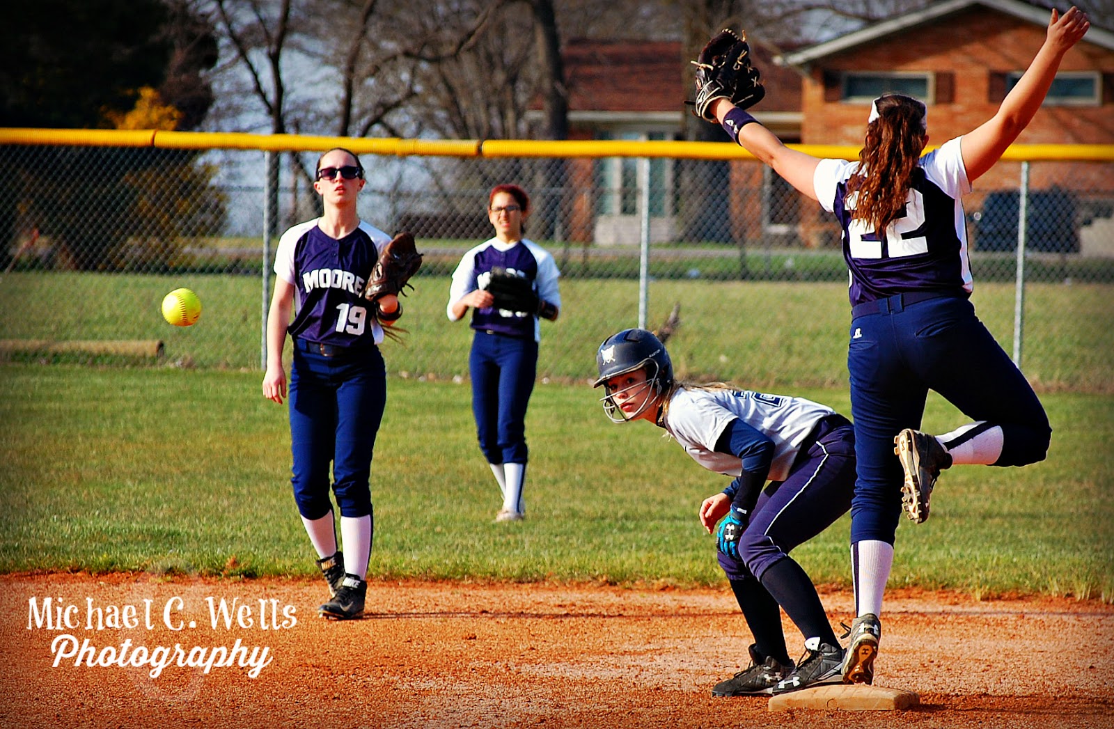 Fairdale Bulldogs 17 - Moore Mustangs 1