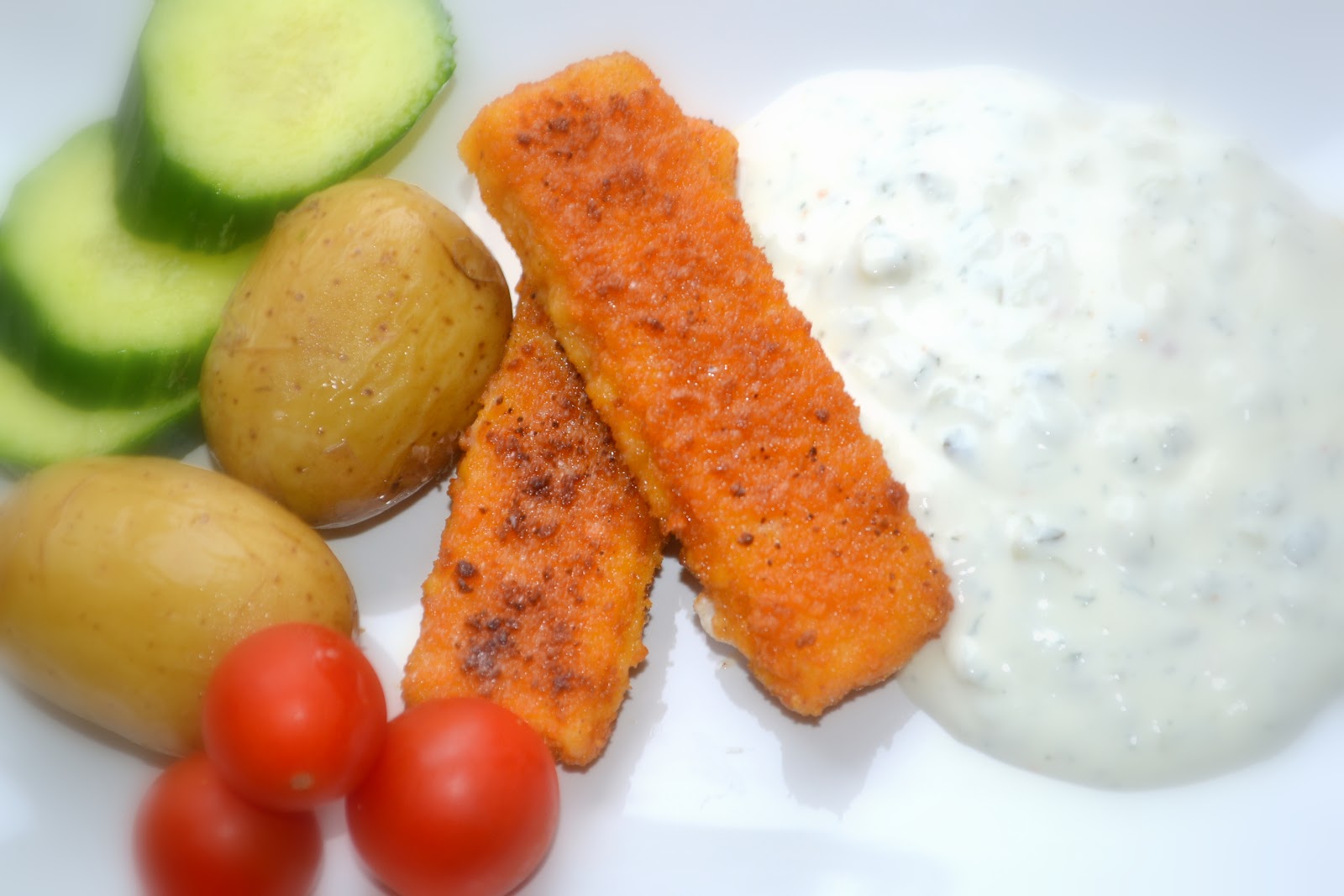 Mat och annat gott: fiskpinnar och hemmagjord remouladsås