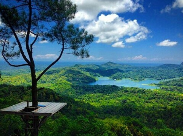 6 Tempat Wisata Terbaik di Indonesia untuk Foto Selfie Instagram