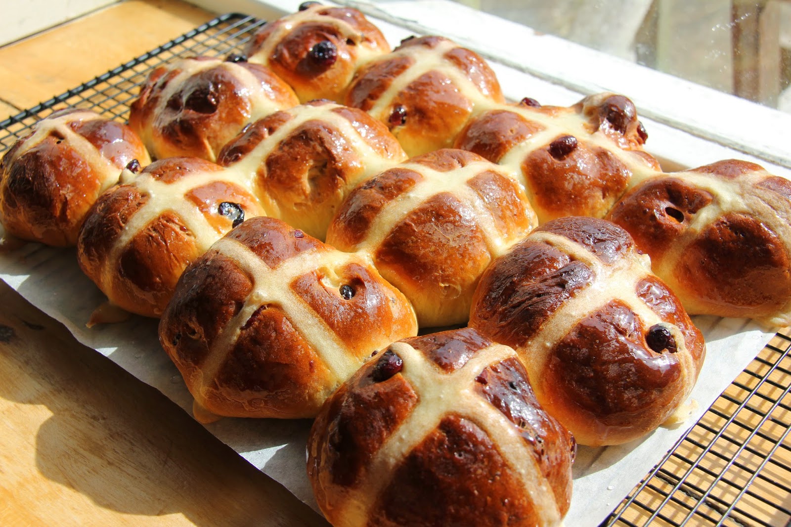 Passion for Baking: Orange and Cranberry Hot Cross buns