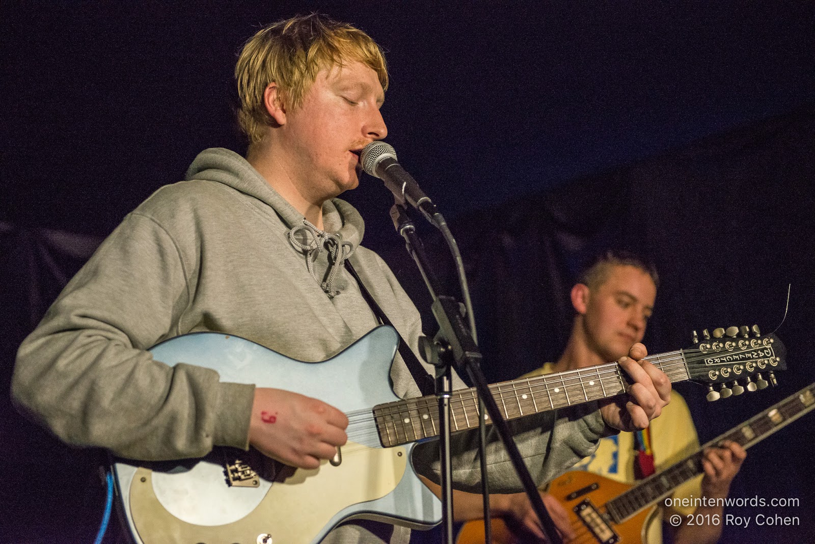 one in ten words: Alex Calder at The Baby G - Concert Pictures