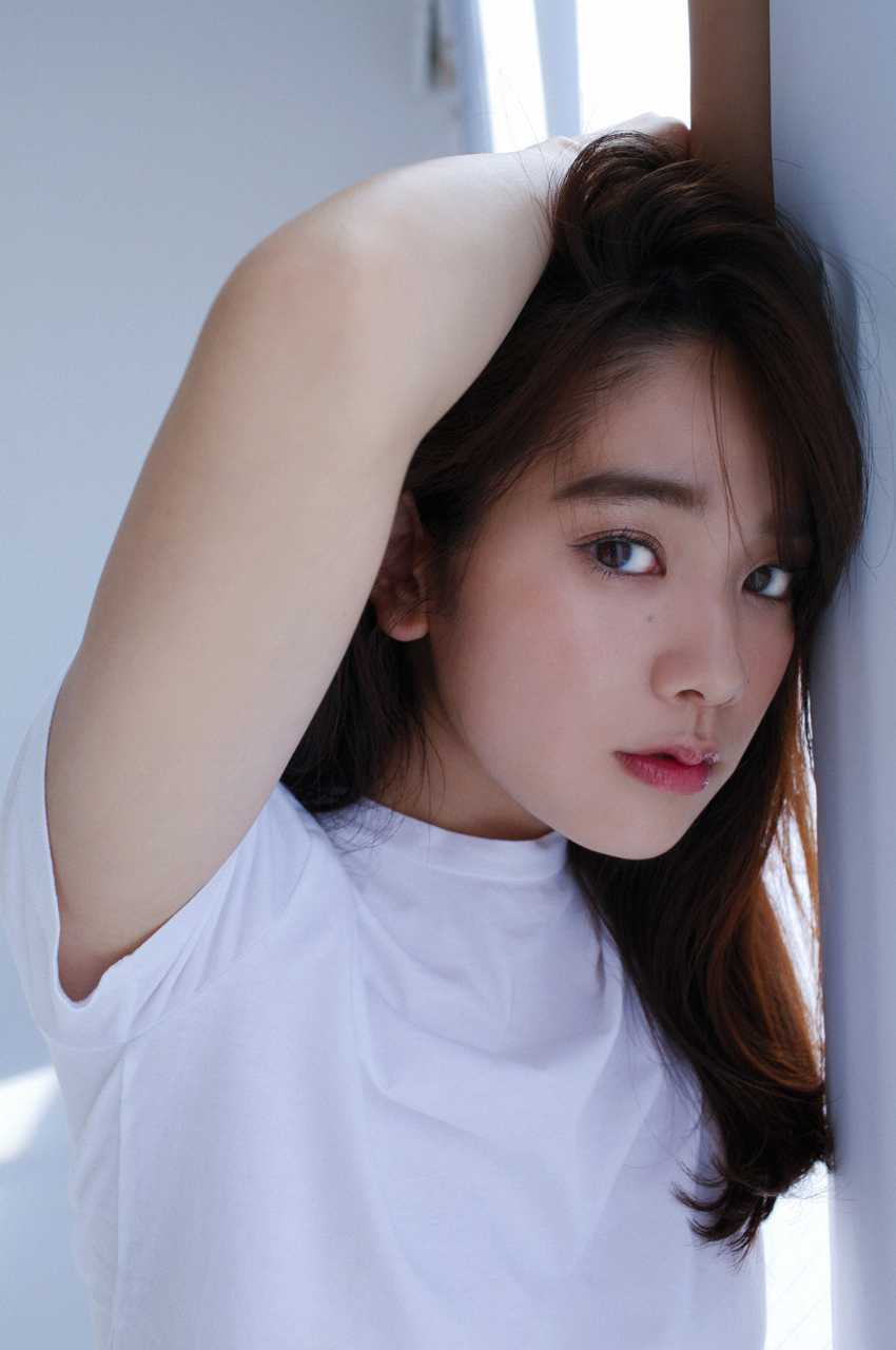 Nao Kanzaki and a few friends: Miwako Kakei: WPB-Net Extras #362 scans