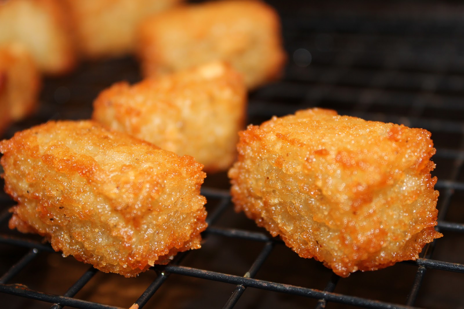 Delicious Dishings: Rosemary-Truffle Tots