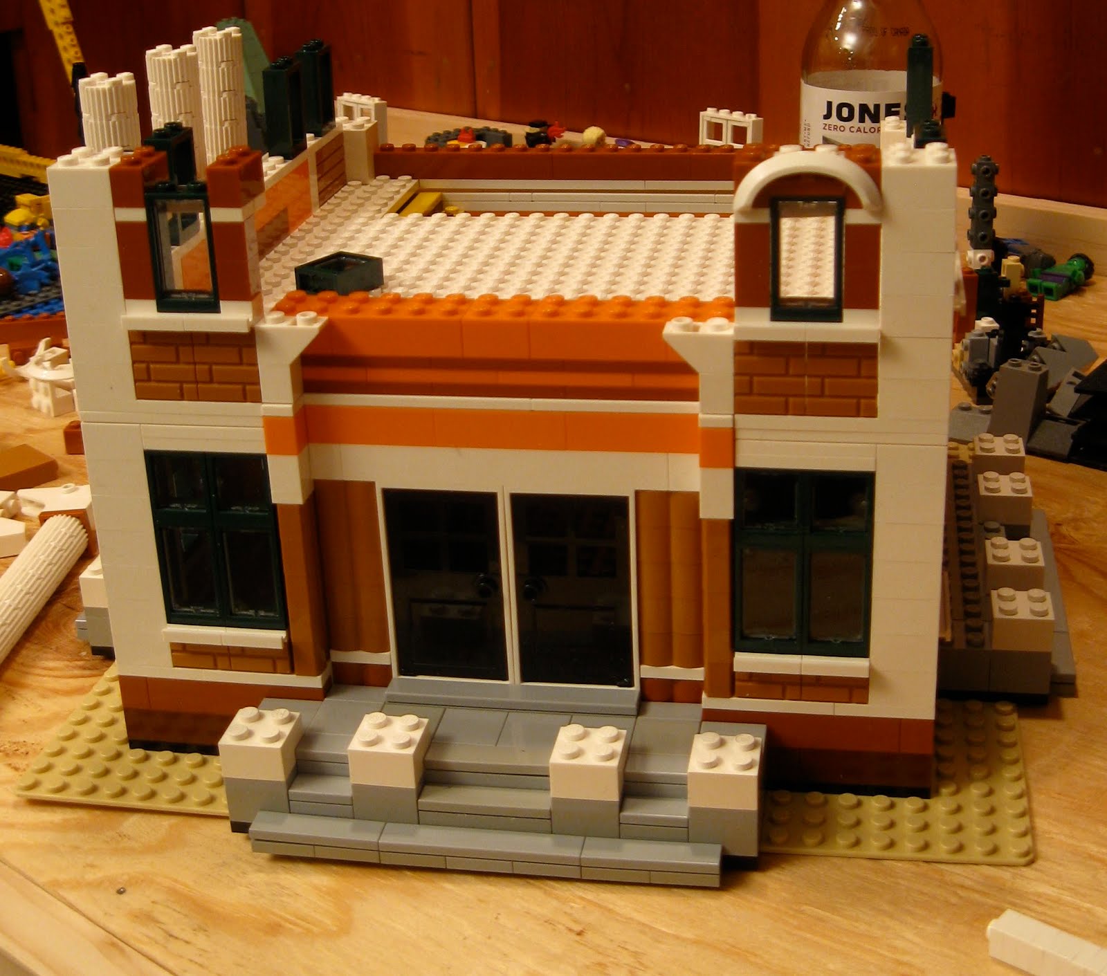 randuwa: Erection Of A Lego Courthouse
