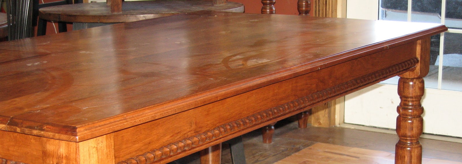 Nature's Pine: Furniture Lingo: Standard Dining Tables