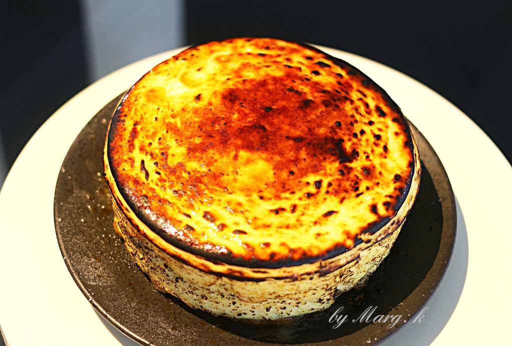 Heavy Crème Brulee Cheese Cake . 香濃焦糖芝士蛋糕