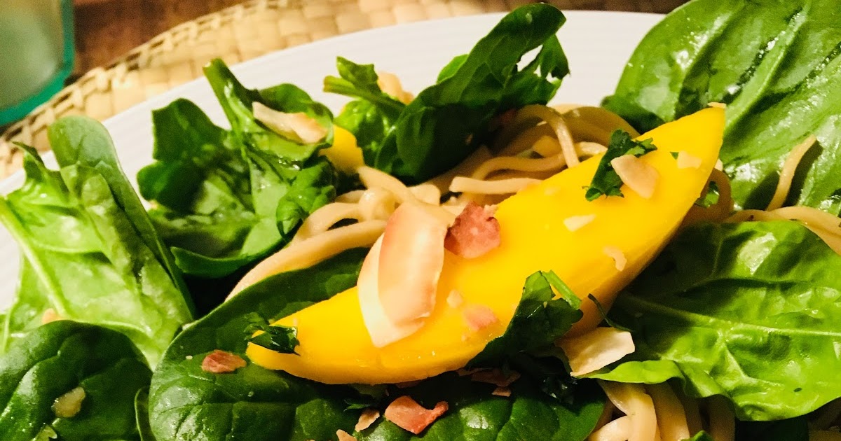 Marias Madside: Asiatiske kødboller og nudelsalat med spinat, mango og ...