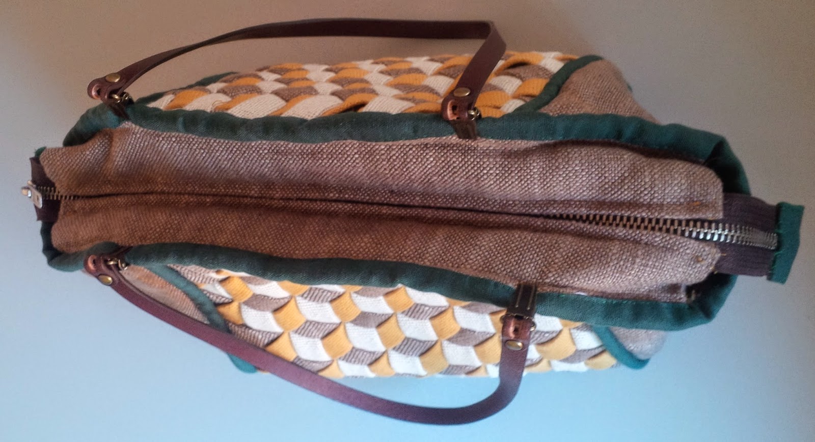 JUBILOCIOS: OTRO BOLSO MESCHWORK