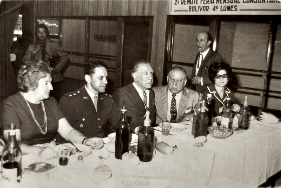 Borges todo el año: Jorge Luis Borges: Alusión a la muerte del coronel ...