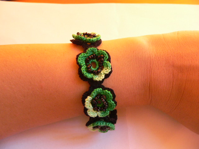 Bijuterii crosetate: Bratari