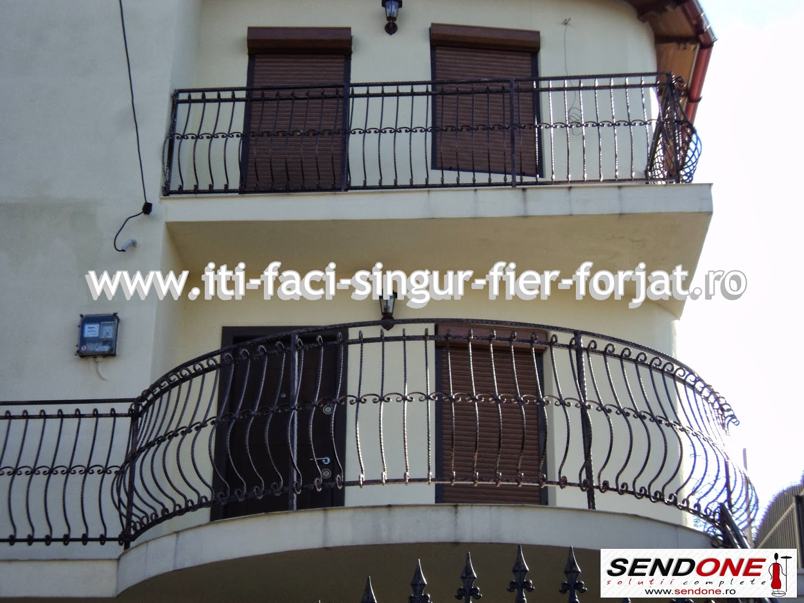 Ornamente fier forjat: Modele porti si garduri din fier forjat