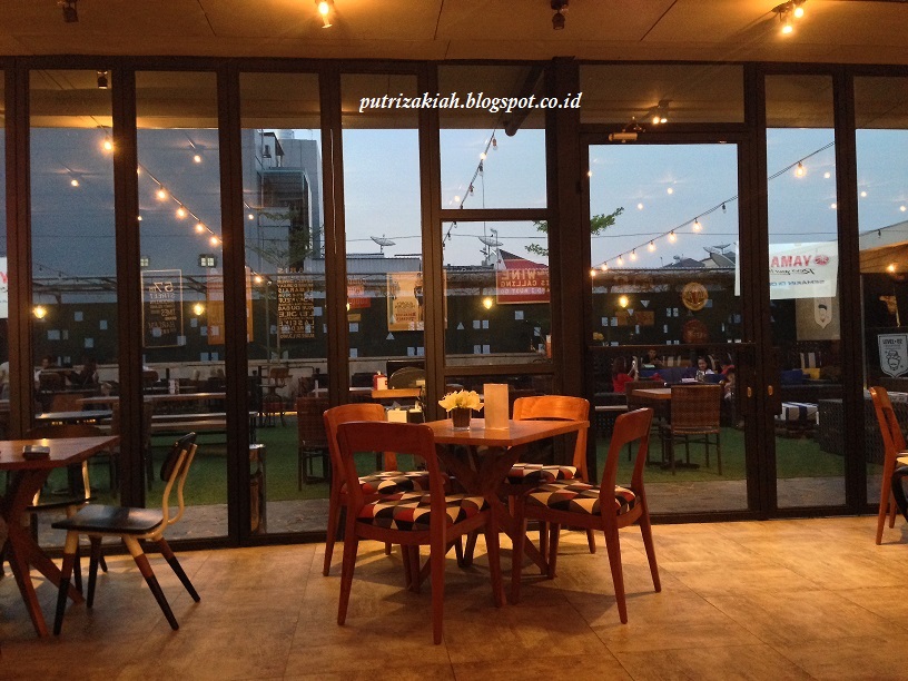 Level02 Rooftop Medan | Jelajah Cafe & Resto