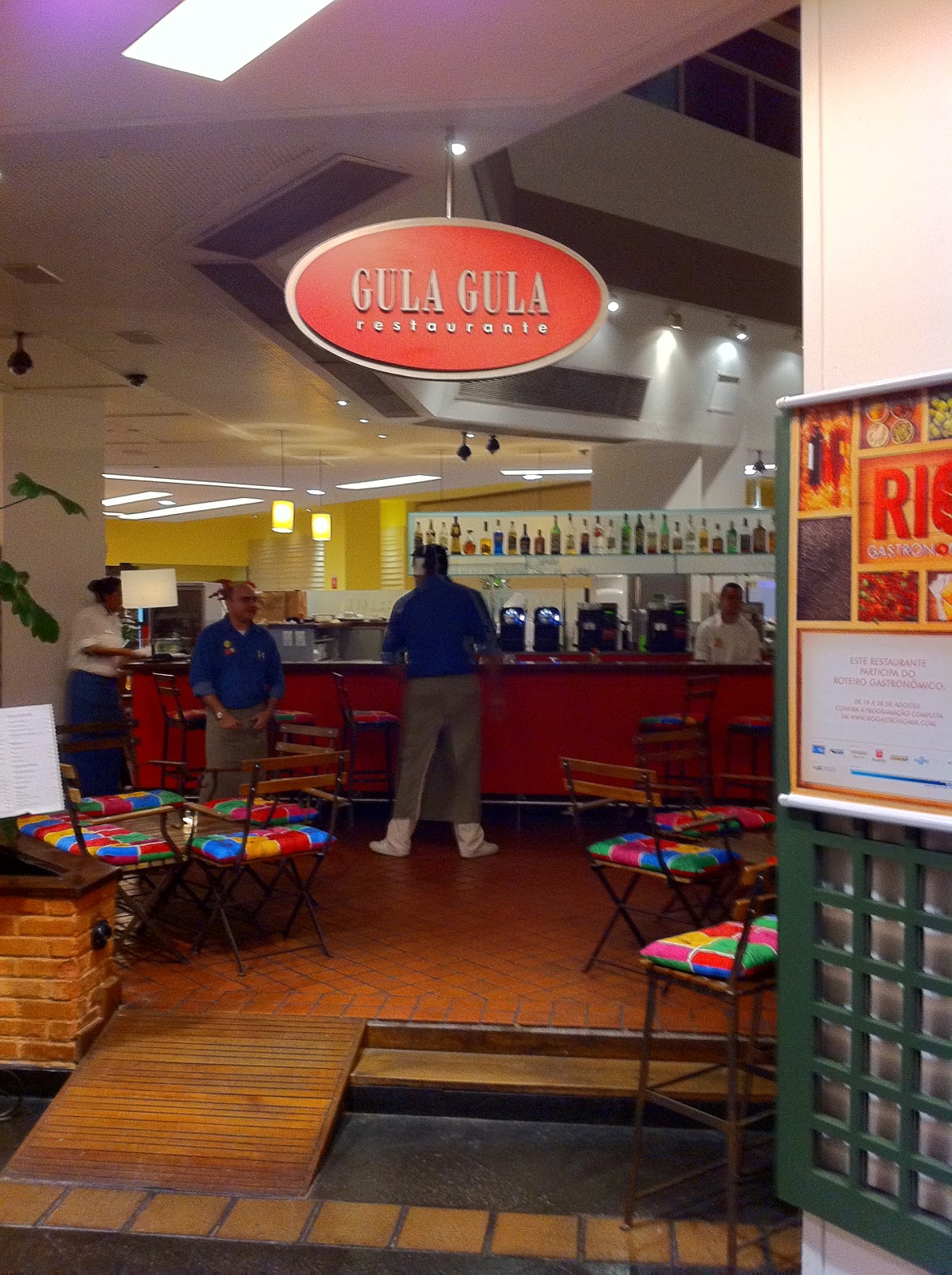 VIVO PARA COMER: GULA GULA - FASHION MALL