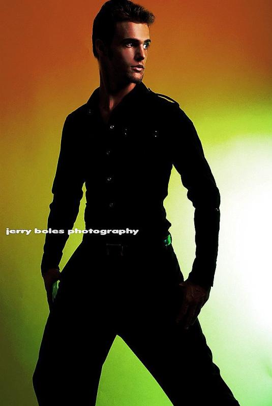 L'Homme du Jour: ALEX LAGO