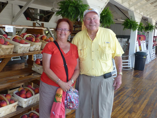 The Traveling Baesels: Peaches, Peaches, and More Peaches at Dickey ...