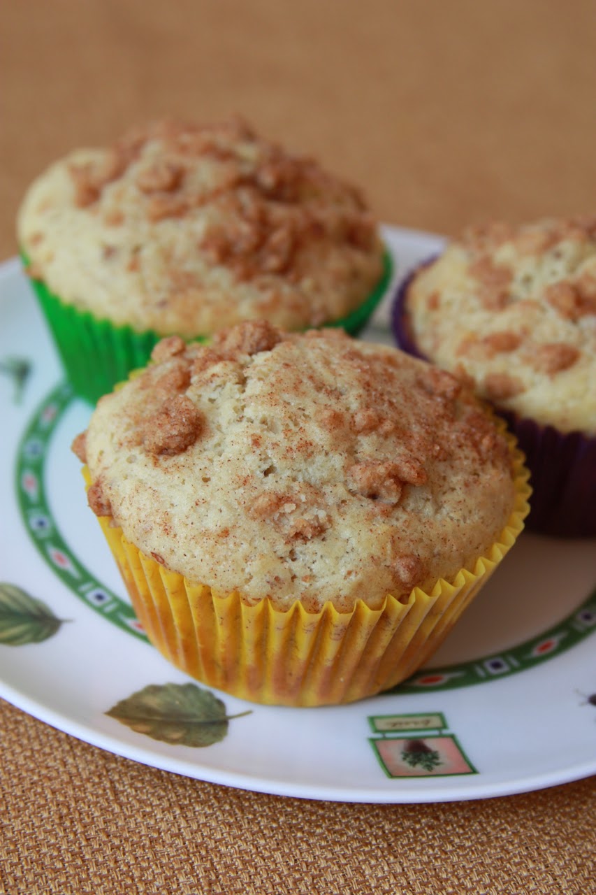 hotcakes: Baking Monday – Crunchy Nutty Muffins!