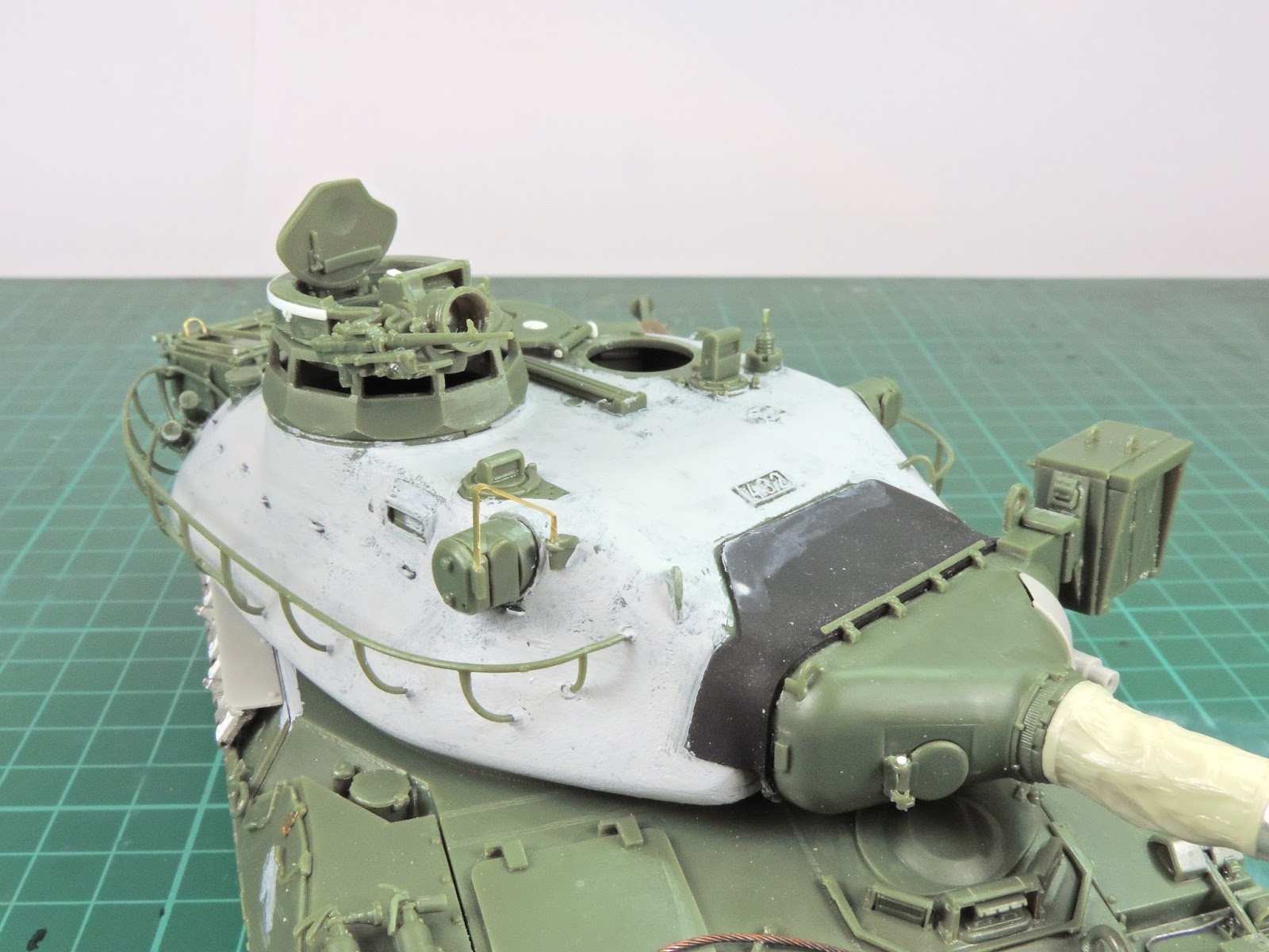 Pete's Model World : AMX-30 Turret Done, Kit Built!
