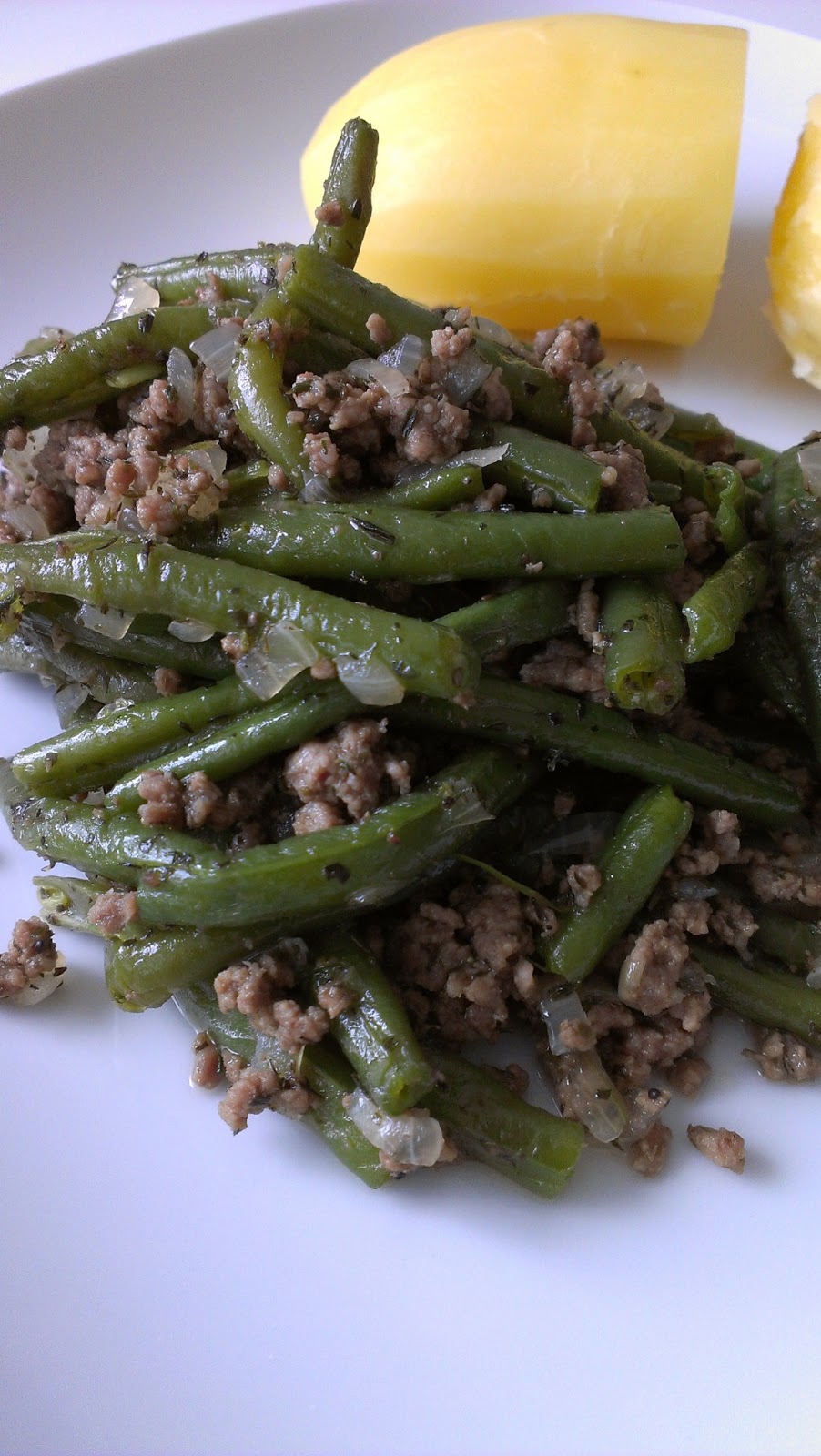 Gute Nahrung macht glücklich : Bohnen-Hackfleisch-Eintopf