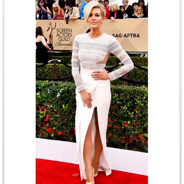 Charissa Thompson @CharissaT Flaunts Her Legs at Screen Actors Guild ...