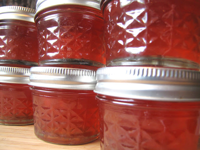 a little of this...: Berry Wine Jelly Recipe