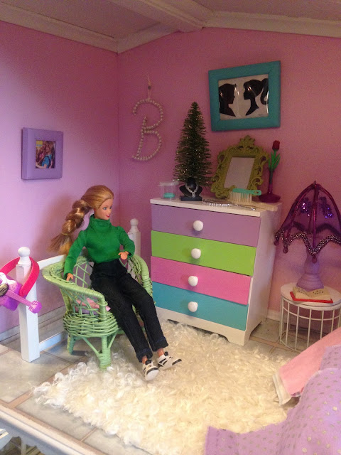 Somethings Old, New, Green, Redo!: DIY Barbie House:Moving IN with Vintage