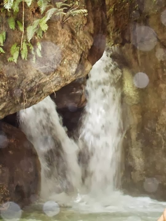 The Thrifty Wanderer: Montañeza Falls and Mainit Spring at Malabuyoc ...