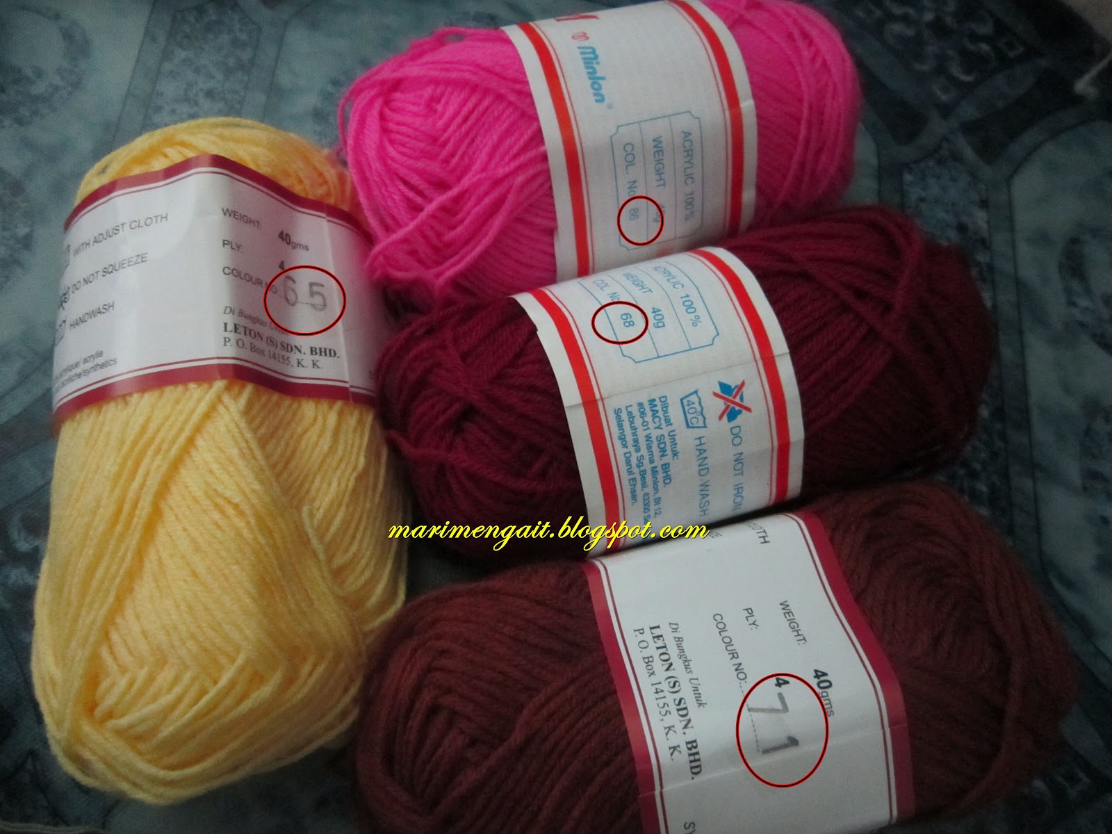 MEMBELI BENANG KAIT ~ Mari Belajar Mengait....