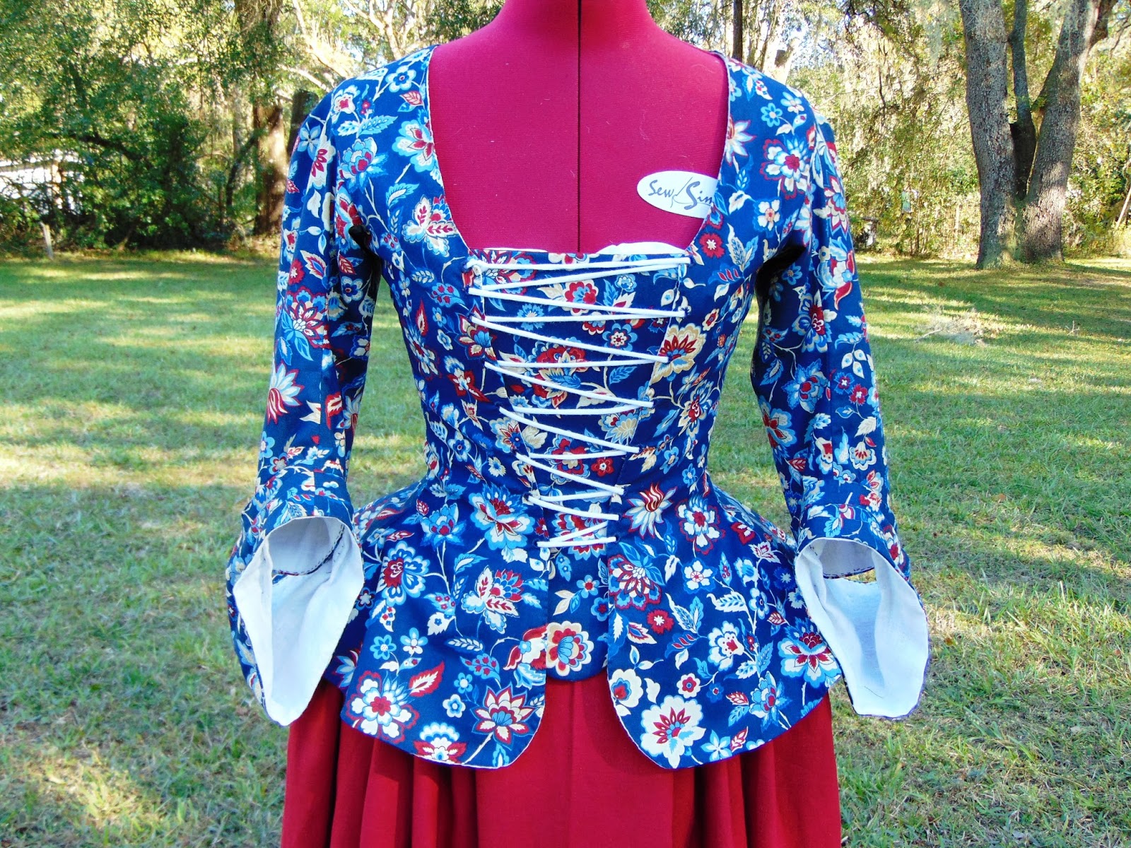 The Antique Sewist: 1750s Casaquin Jacket - Blue Floral Cotton