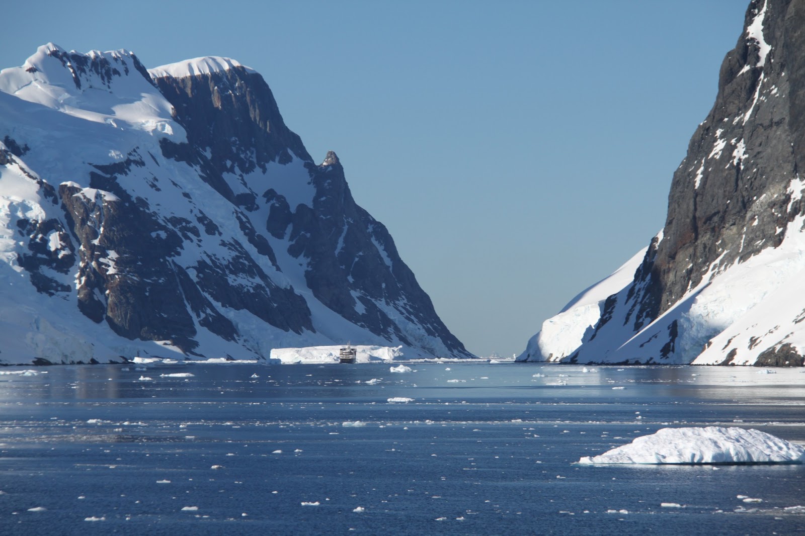 1000 Amazing Places: #882 Lemaire Channel, Antarctica