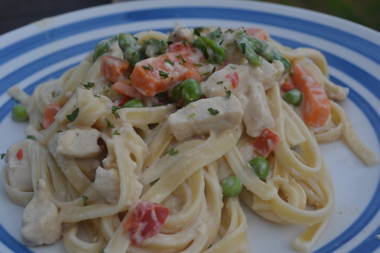Chicken 'N Pasta Primavera