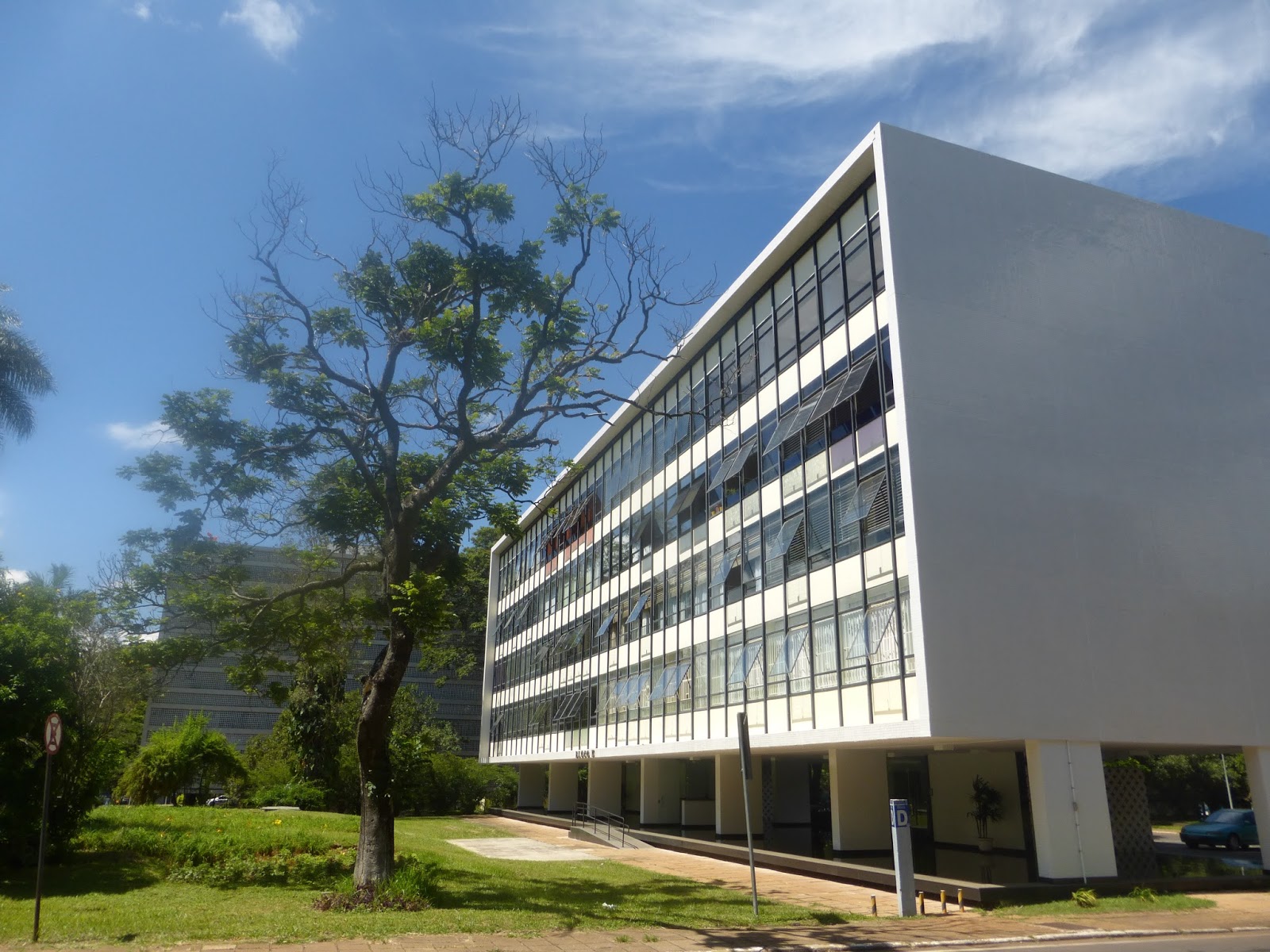 Brasília Na Trilha : SQS 308 - QUADRA MODELO DE BRASÍLIA