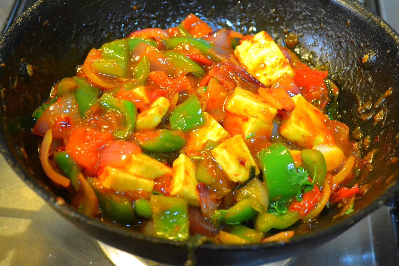 Schezwan Paneer Recipe / Schezwan Chilly Paneer / Indo-chinese Recipes