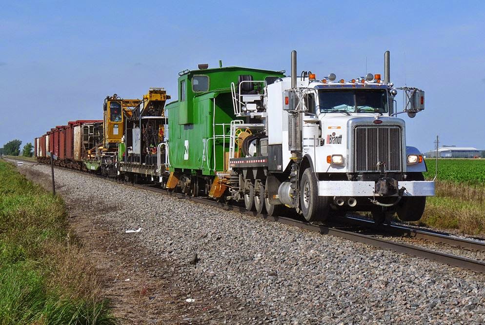 MEC&F Expert Engineers : 2 WORKERS ESCAPE BNSF TRAIN VEHICLE FIRE ...