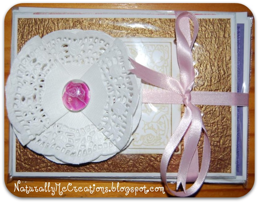 Naturally Me Creations: Gift Wrapped Cards