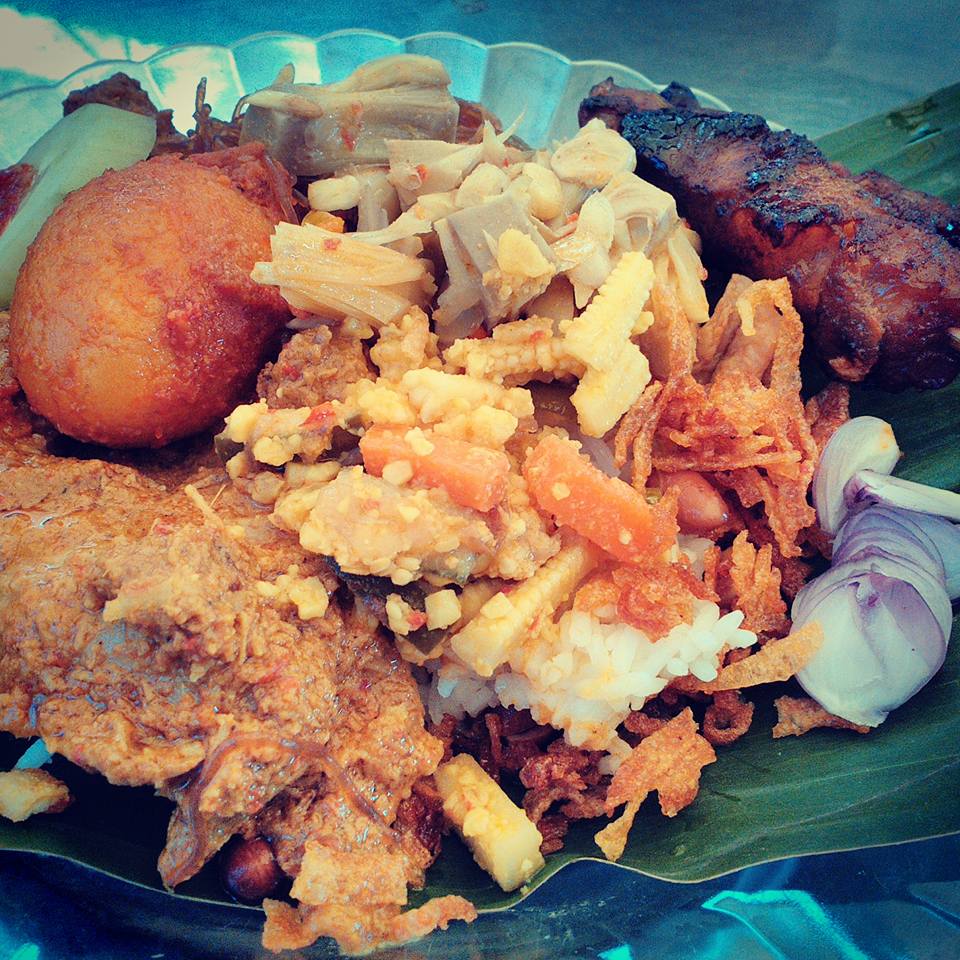 Surabaya Kuliner: Nasi Campur Medan