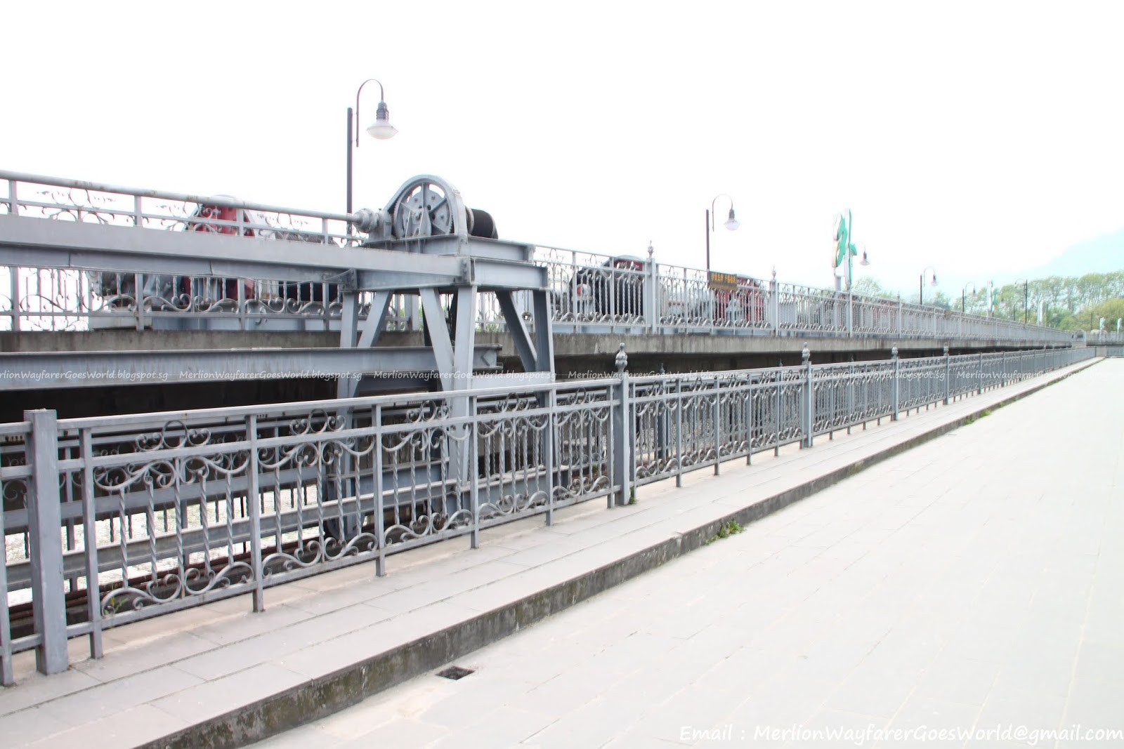 Dujiangyan - Anlan Cable Bridge ~ Merlion Wayfarer Goes World